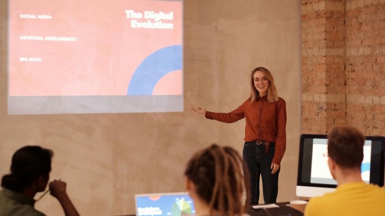 Pelajari Isi PPT Seminar Proposal (Sempro) Skripsi sebelum Kamu ...